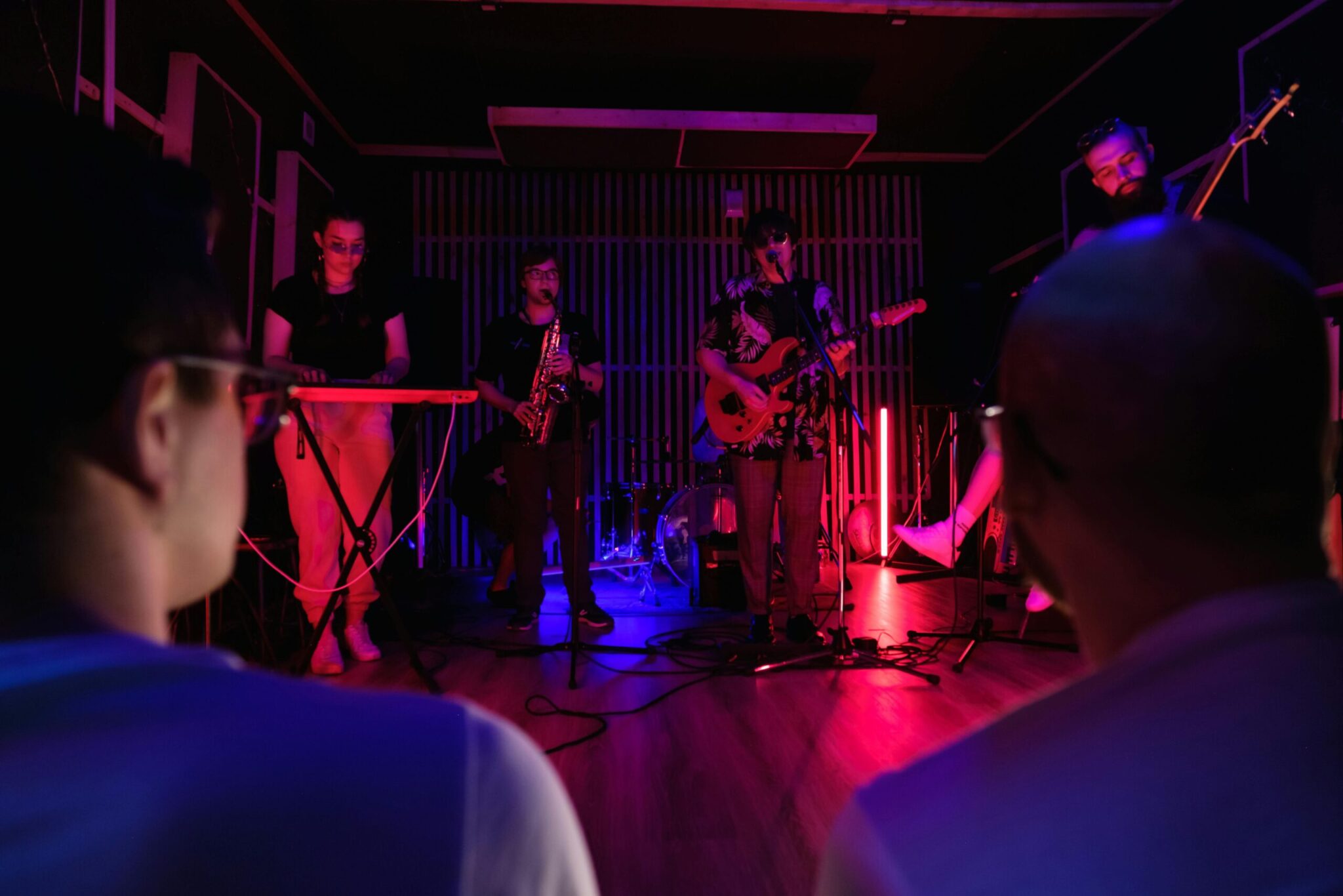 choosing-the-right-entertainment-for-your-event | Hire Karaoke